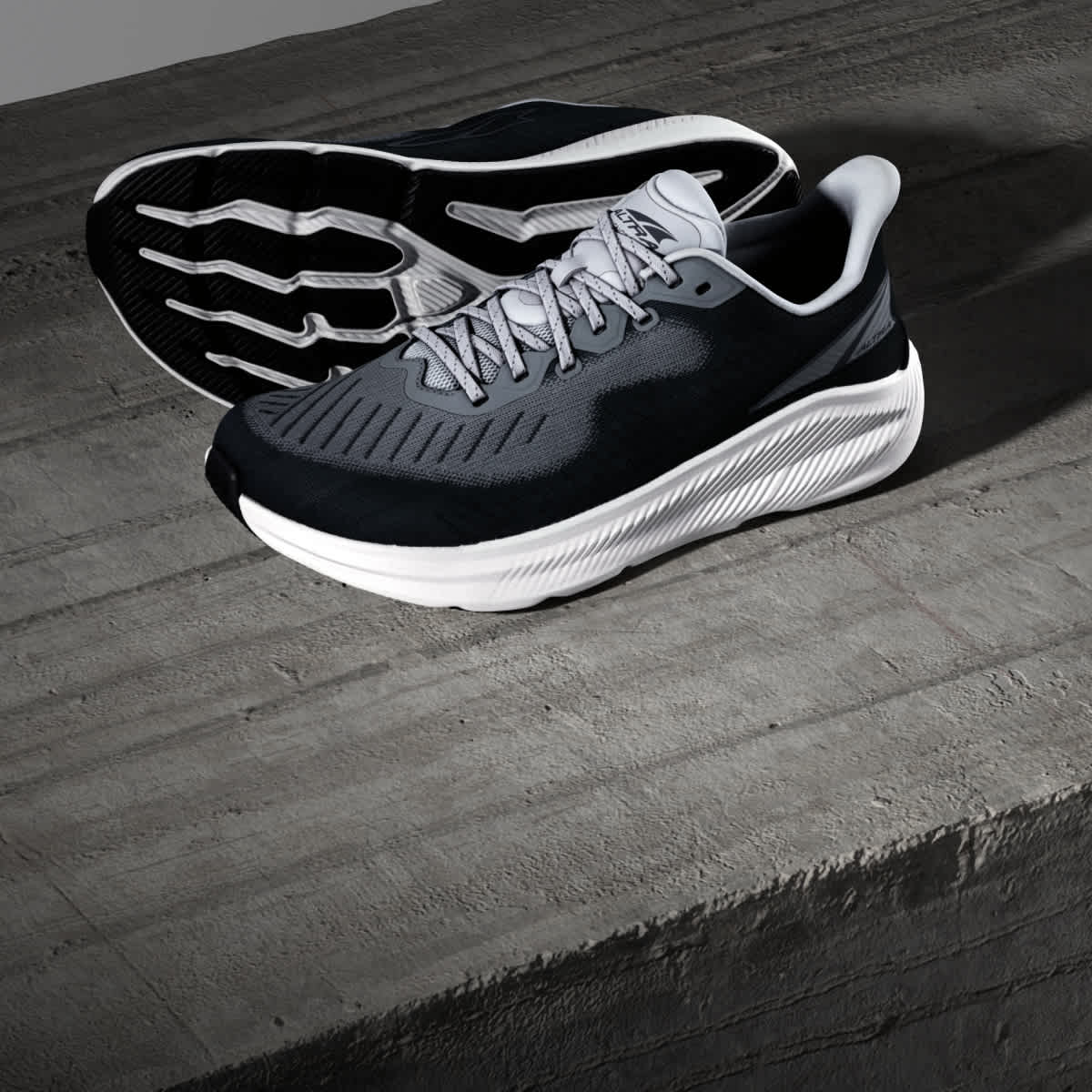 Altra Running Shoes with FootShape™ Comfort